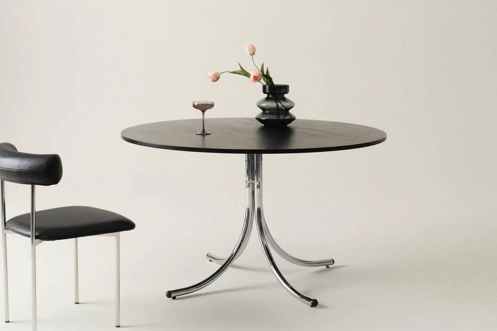 Kovový kulatý jídelní stůl ø 130 cm Chipley – Jotex