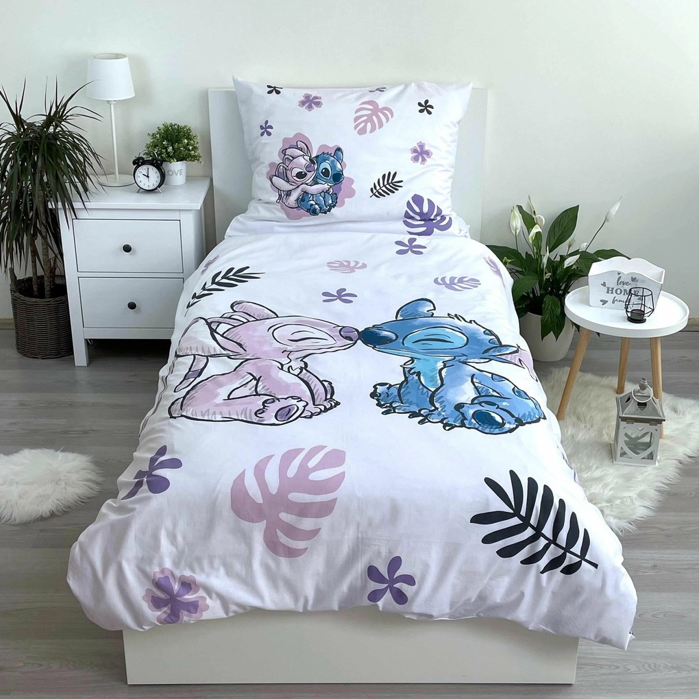 Jerry Fabrics Bavlněné povlečení 160x200 Lilo a Stitch bílý fialový povlak na polštář 70x80 23. srpna