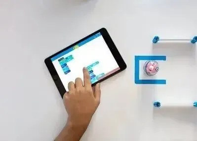 Sphero EDU Mini Activity 16 Pack / Sada robotických míčků
