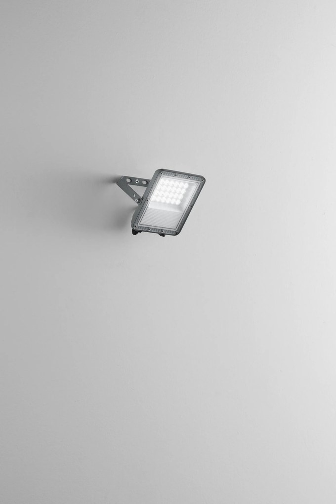 FAN LED-ESUS-20 LED reflektor ESUS 20 W, CCT, stříbrný, IP65 - FANEUROPE