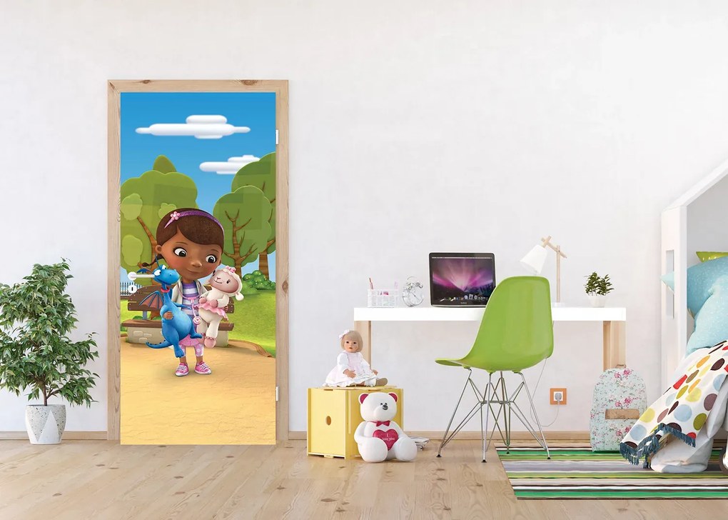 Dětská vliesová fototapeta na zed' Doktorka Plyšáková, Disney | 90 x 202 cm | DFTDNV 5466