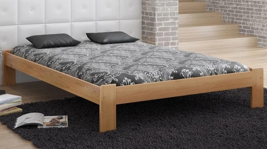 ImportWorld Dřevěná postel Pavlína 180x200 + rošt ZDARMA (Barva dřeva: Borovice)