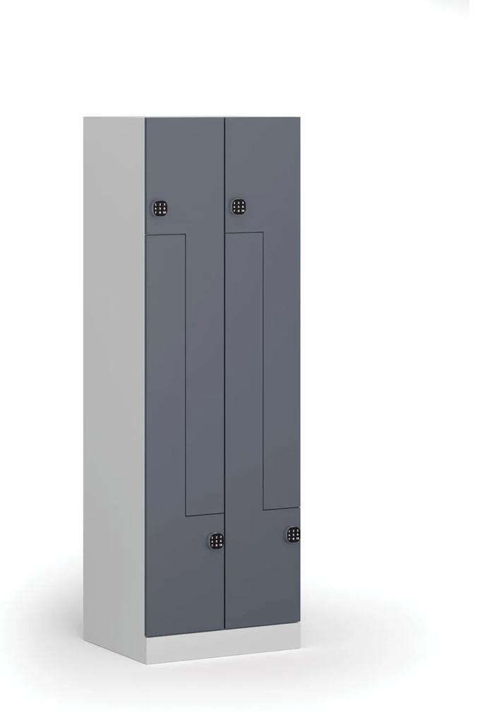 Kovová šatní skříňka Z, 4 oddíly, 1850 x 600 x 500 mm, kódový zámek, tmavě šedé dveře