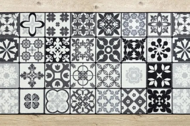 Protiskluzový běhoun AZULEJO PATCHWORK lisabonský obklad - šedý / černý