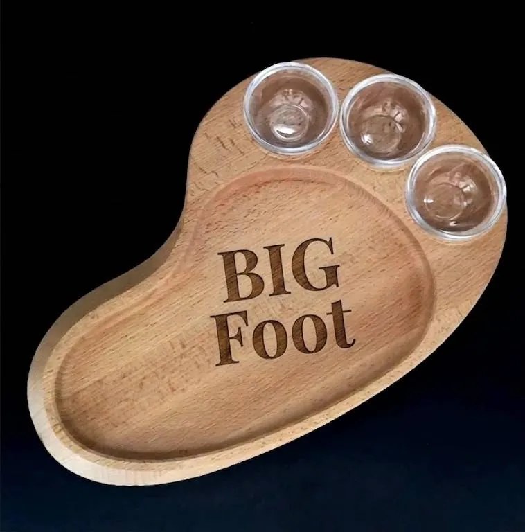AMADEA Dřevěný servírovací podnos BIGFOOT, masivní dřevo, 45x28x3 cm