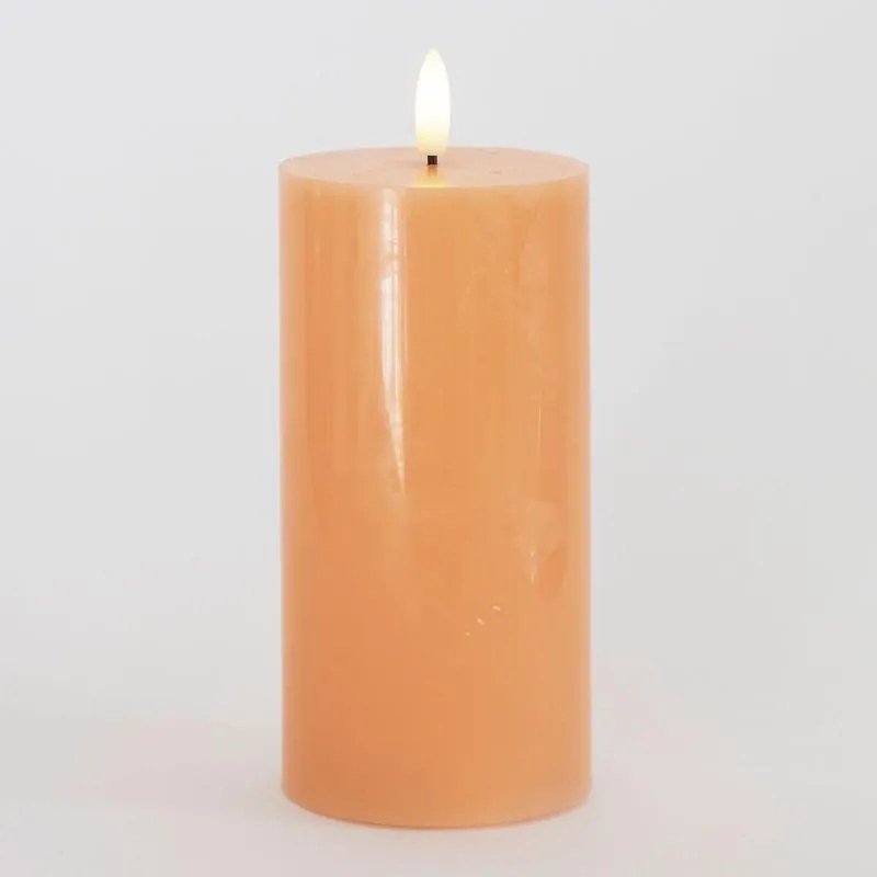 LED svíčka na baterie vosková Sille, Ø 7,5 × 15 cm, broskvová, 2× AA