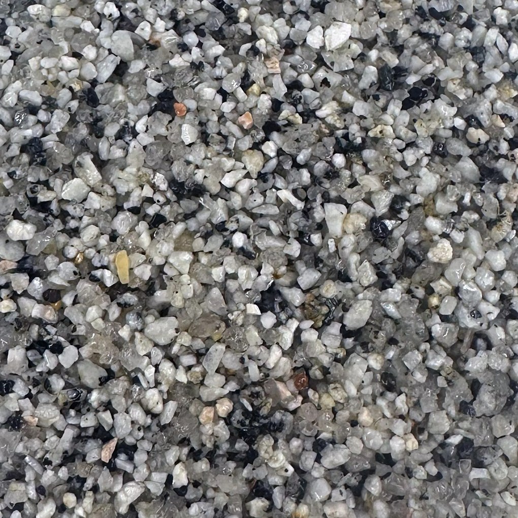 Báča Beton Marmolit na stěnu Montorfano Frakce: Jemná (0,7 – 1,8 mm), vydatnost setu 3,5 m², Doporučené použití v: interiéru - akrylátové pojivo