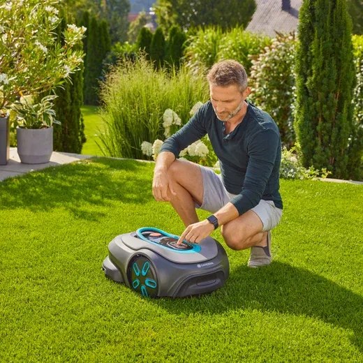 © 2024 - 2025 GARDENA smart SILENO pro 500 m², robotická sekačka