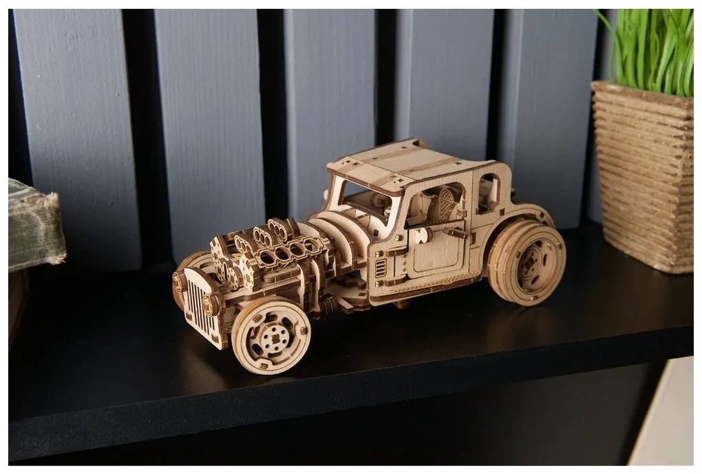 Ugears 3D dřevěné mechanické puzzle The Hot Rod Furious