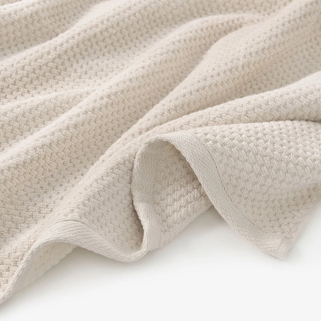 Goldea bavlněný froté ručník / osuška micro pure - mandlový 30 x 50 cm