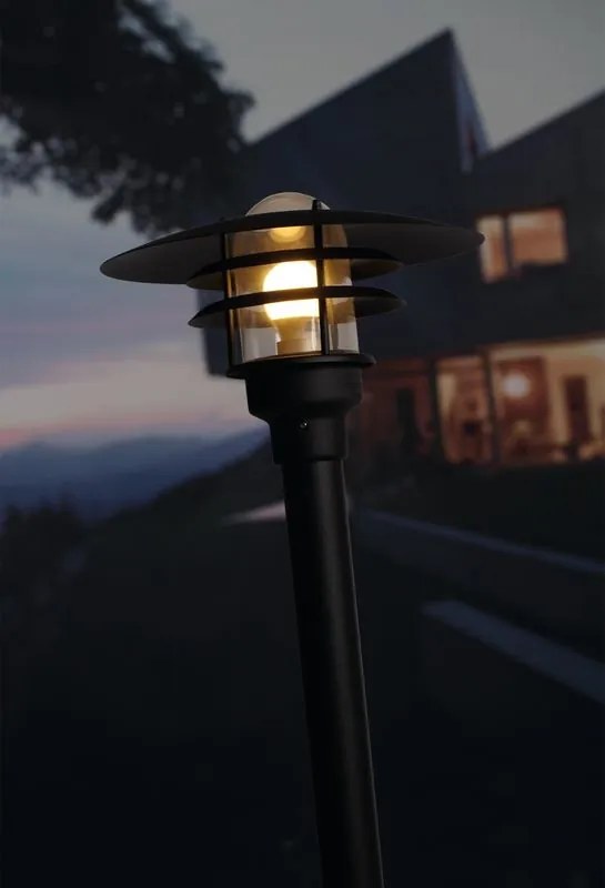 Černý zahradní sloupek Lønstrup 32 pro žárovku E27 116cm  - Nordlux