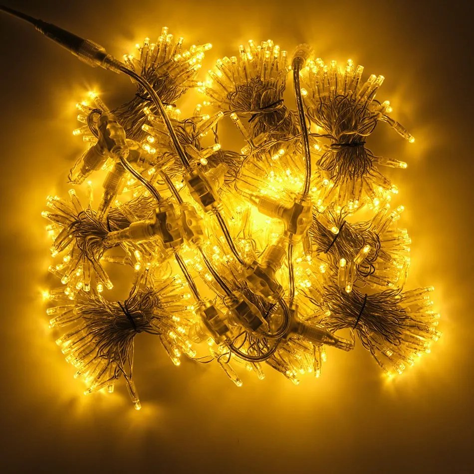 Easy Fix LED světelný závěs interiér, 100 × 150 cm, teple bílá, 150 diod, 10 pramenů, čirý kabel, IP20, prodlužovací