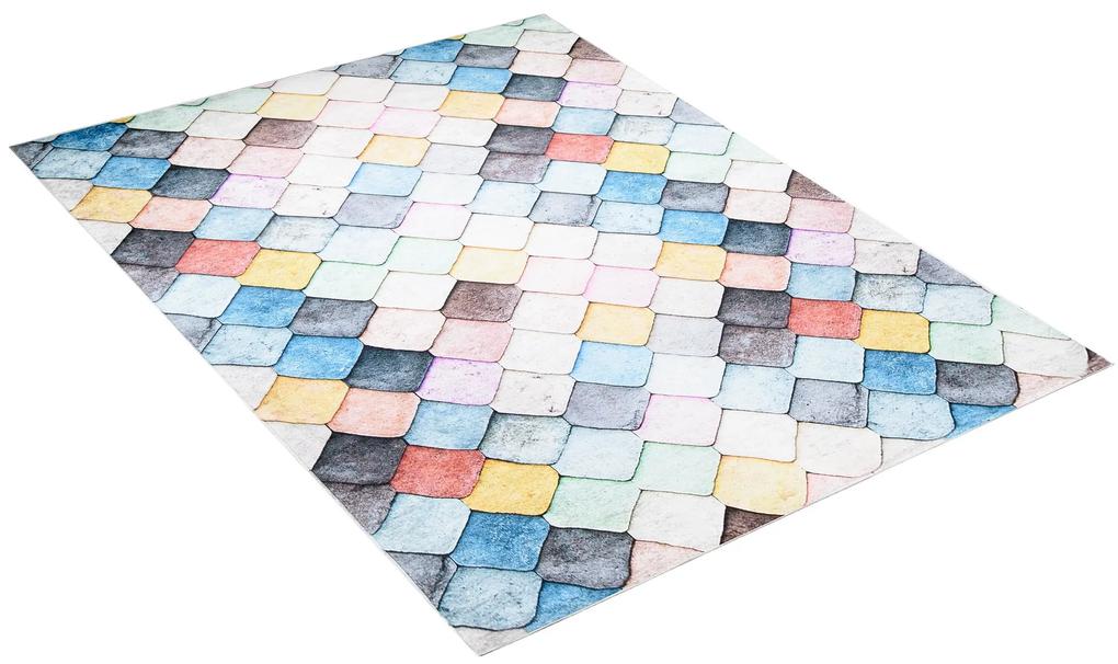 Barevný módní koberec s geometrickým vzorem