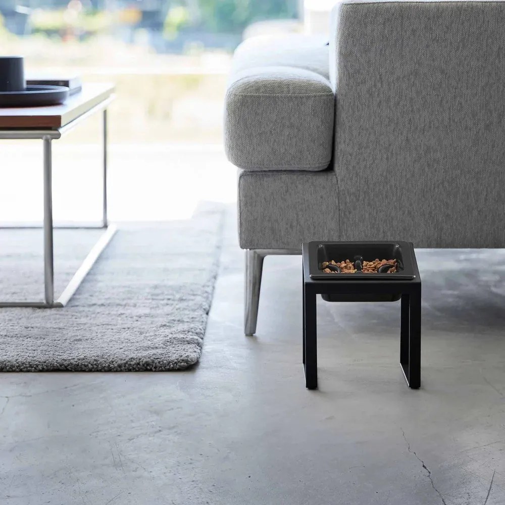 Keramická miska s podstavcem pro domácího mazlíčka Nooks – YAMAZAKI
