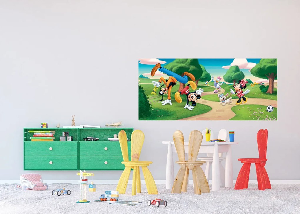 Dětská vliesová fototapeta na zed' Mickey Mouse Sporty, Disney | 202 x 90 cm | DFTDNH 5323