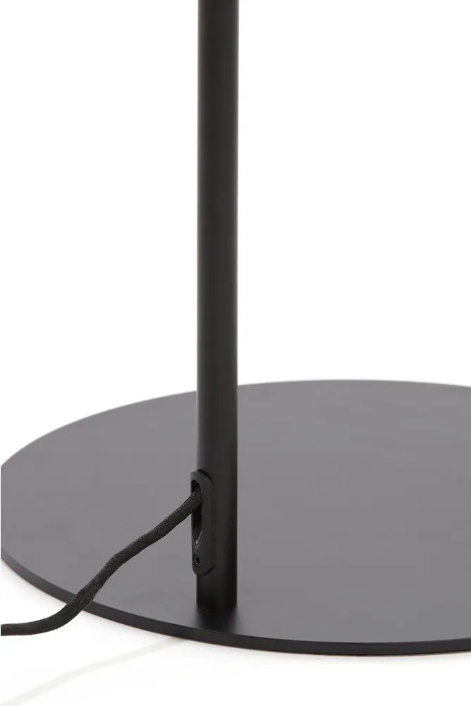 Černá stojací lampa (výška 160 cm) Solna – Light & Living