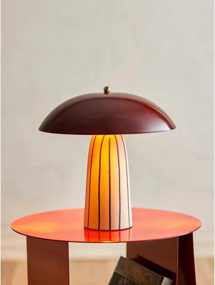 Keramická stolní lampa s kovovým stínidlem (výška 32 cm) Arvid – Bloomingville