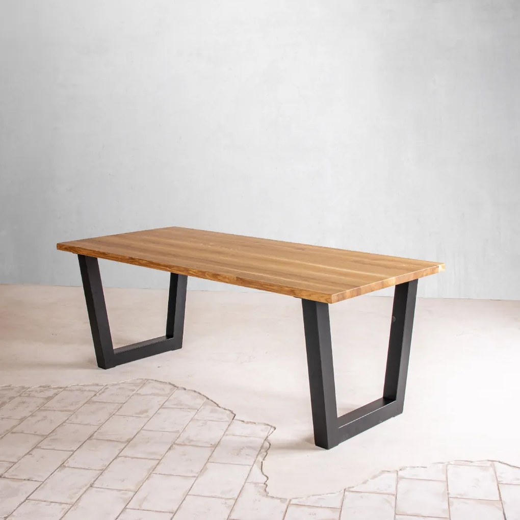 KULHÁNEK Masivní jídelní stůl s rovnou hranou a kovovou podnoží Velikost desky: 190x80 cm, Odstín podnože: černá - RAL 9005