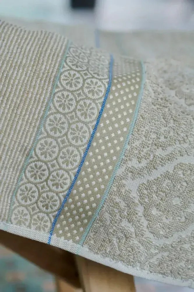 Pip Studio ručníky z bavlněného froté Soft Zellige, khaki (Luxusní ručníky z bavlněného froté v designu Soft Zellige v barvě khaki)