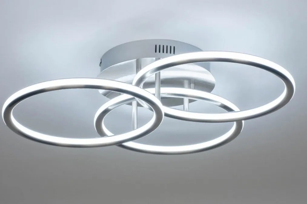Stropní stmívatelné designové LED svítidlo do obýváku Omega Luxury Edition