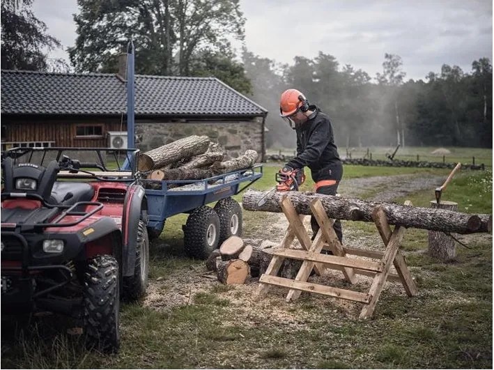 Akumulátorová pila 340i Husqvarna (bez baterie a nabíječky)