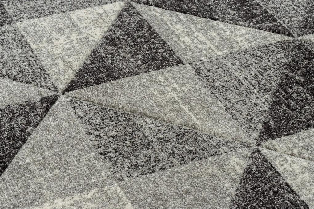 Kusový koberec FEEL Triangle šedý