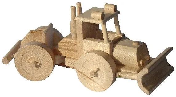 Dřevěný traktor na dřevo, tzv. Lakatoš