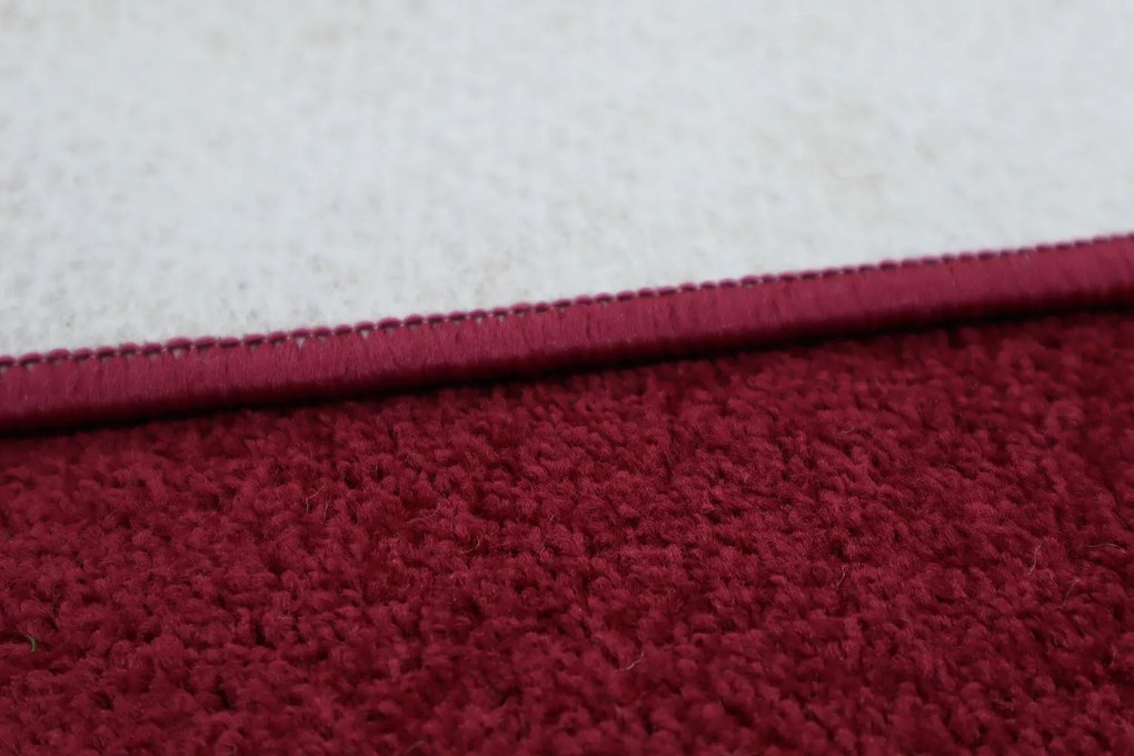 Vopi koberce Kusový koberec Eton vínově červený - 50x80 cm