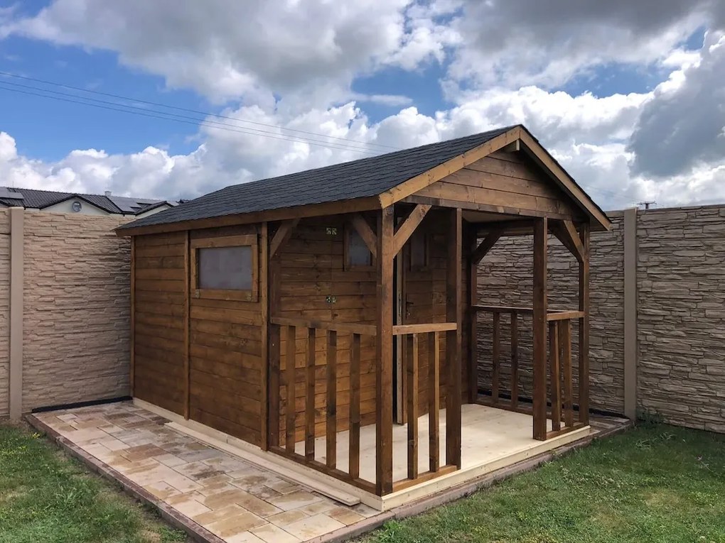 nejzahradnidomek.cz - Dřevěný domek ASTRA s terasou - Premium, barva natur, (2,7 × 3,95 m), ST_ASTRA2