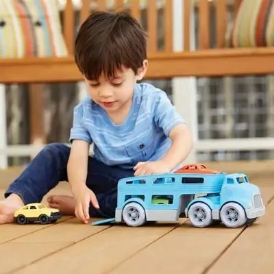 Green Toys tahač s auty / od 3 let