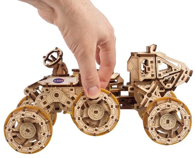 Ugears 3D dřevěné mechanické puzzle Mars Rover