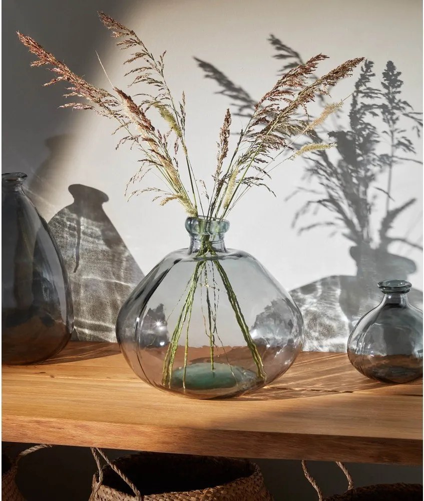 Modrá váza z recyklovaného skla (výška 33 cm) Brenna – Kave Home