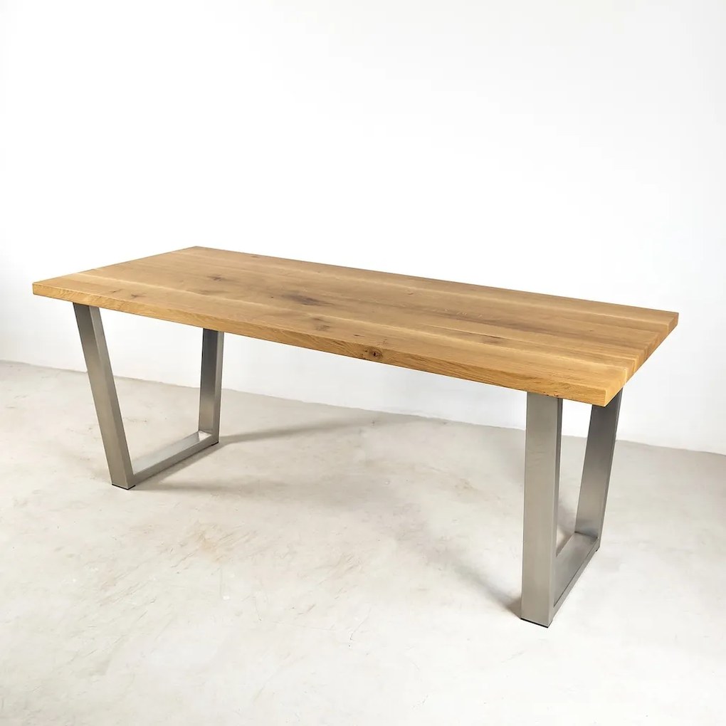 Jídelní stůl s rovnou hranou a zkosenou nerezovou podnoží Odstín nátěru: olej - bezbarvý, Velikost desky: 180x80 cm