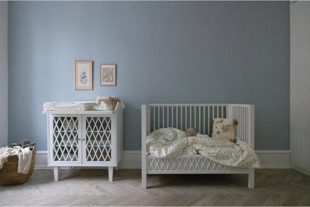 Bílá dětská komoda s přebalovacím pultem 67x99x84 cm Harlequin – Cam Cam Copenhagen
