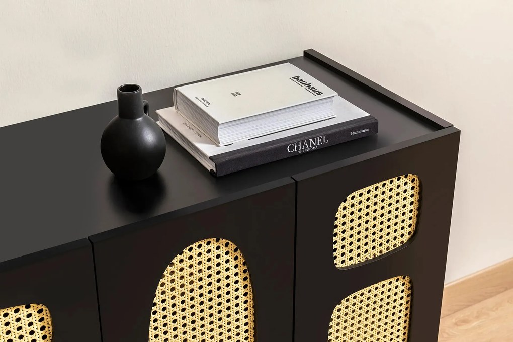 Kalune design Příborník SIMONA černý s vídeňskou pleteninou
