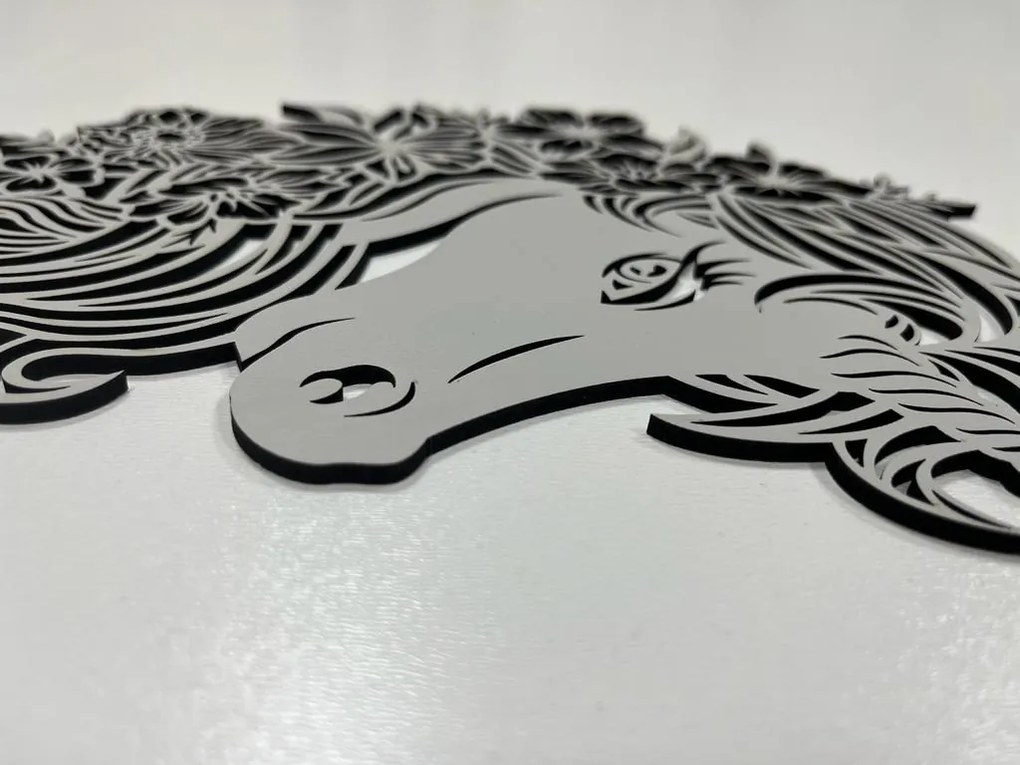 dřevo života Dřevěná dekorace UNICORN Zvolte barvu dekoru: Třešeň, Rozměry šxv (cm): 20x26
