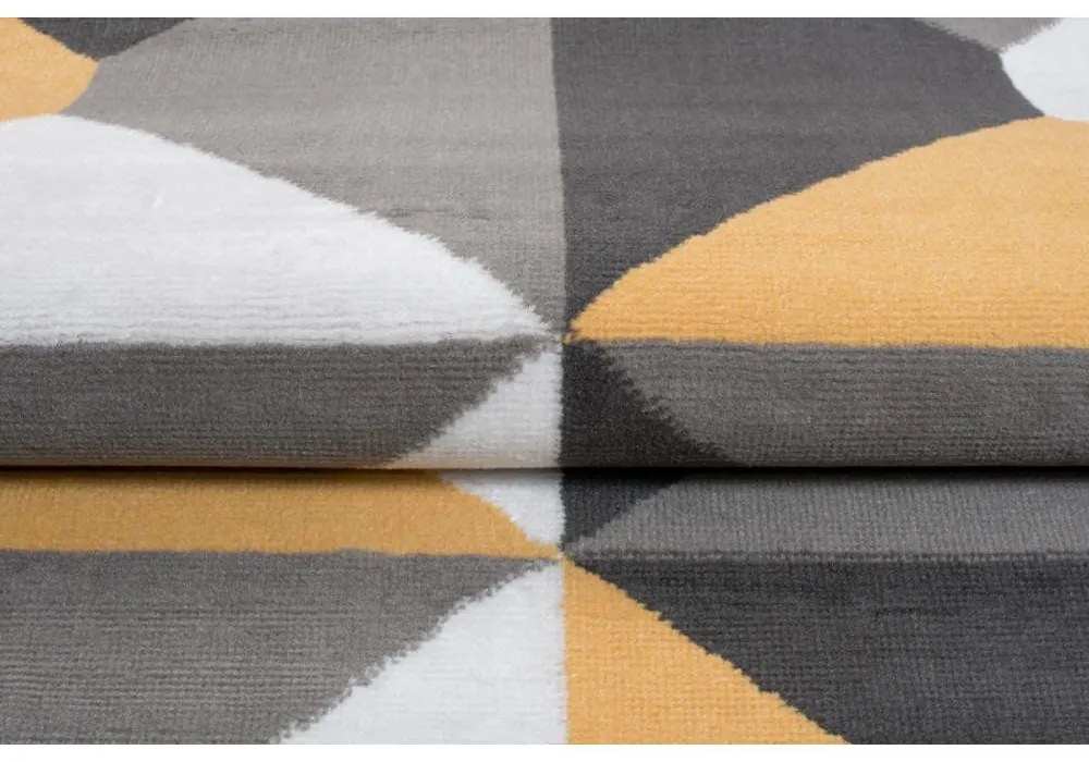 Kusový koberec PP Fino žlutý 120x170cm