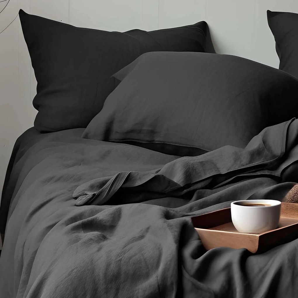 Mušelínové prodloužené povlečení Black Velikost: 140 x 220 + 70 x 90