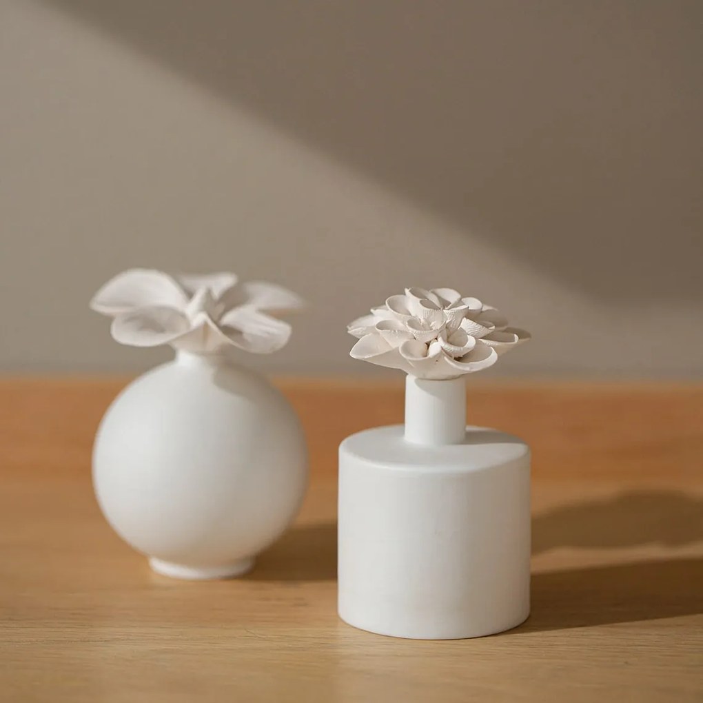 räder Porcelánový difuzér Chrysantheme Mini, bílá barva, porcelán