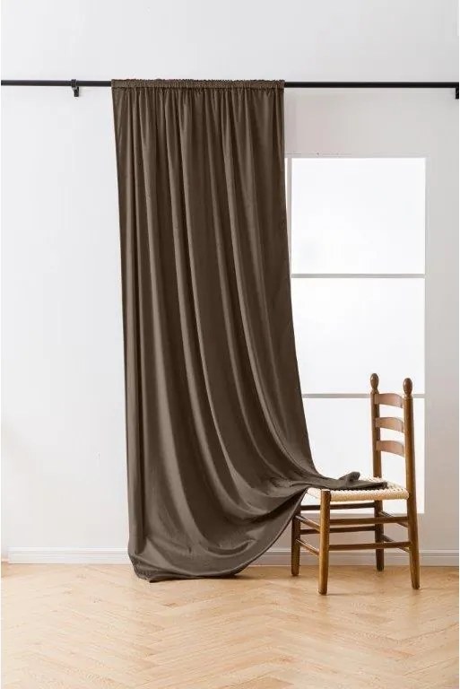 Hnědý zatemňovací závěs VELVET 140x270 cm Zavěšení: Řasící páska