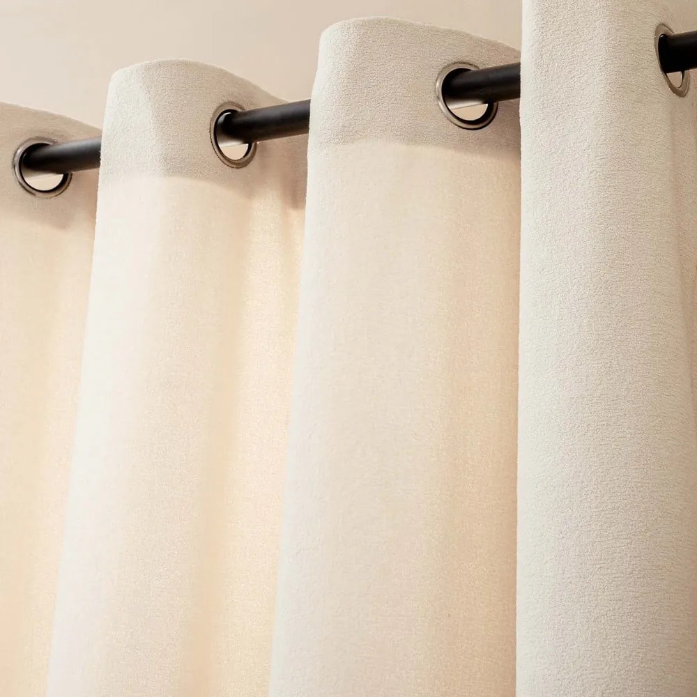Krémový závěs z materiálu bouclé 140x260 cm Winona – douceur d'intérieur