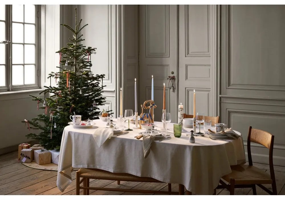 Bílý porcelánový hrnek s vánočním motivem 330 ml Hammershøi Christmas – Kähler Design