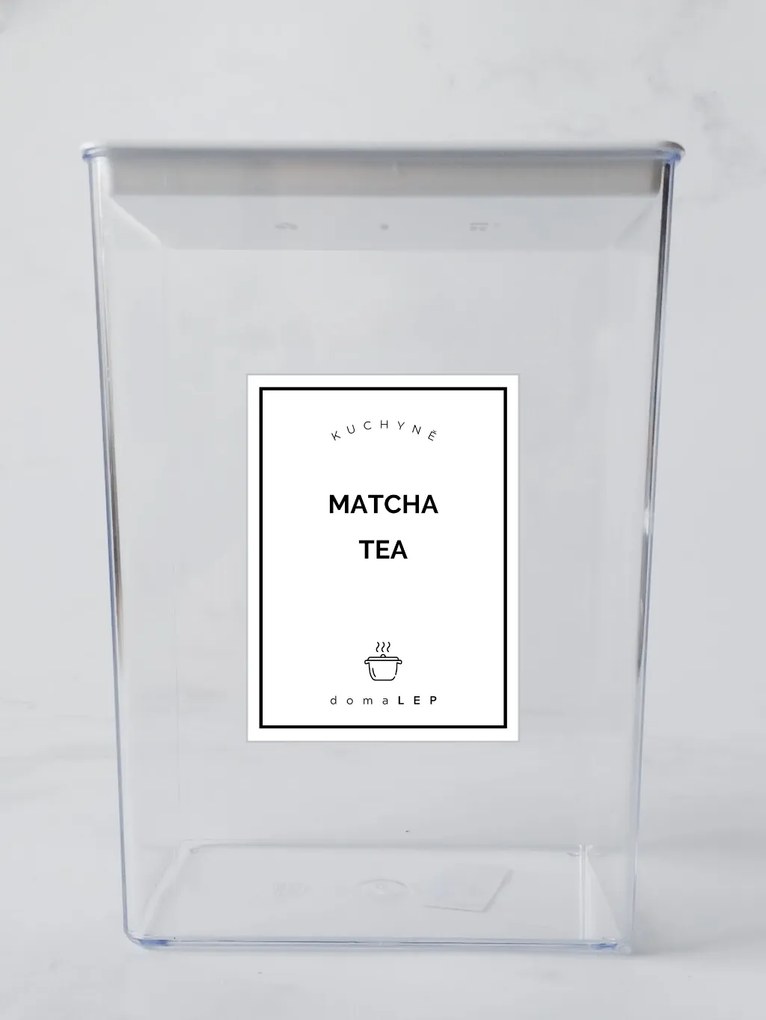 MATCHA TEA – bílá samolepka na dózu, tučné písmo, 6 × 8 cm | DomaLEP