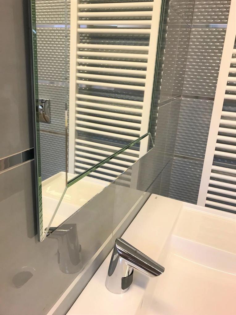 Zrcadlo do koupelny - konfigurovatelné s fazetovými lištami - Uno