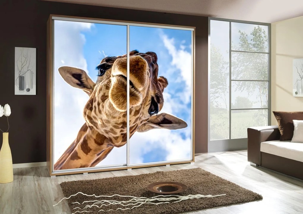 Stylová šatní skříň Penelopa 205 - žirafa - švestka wallis
