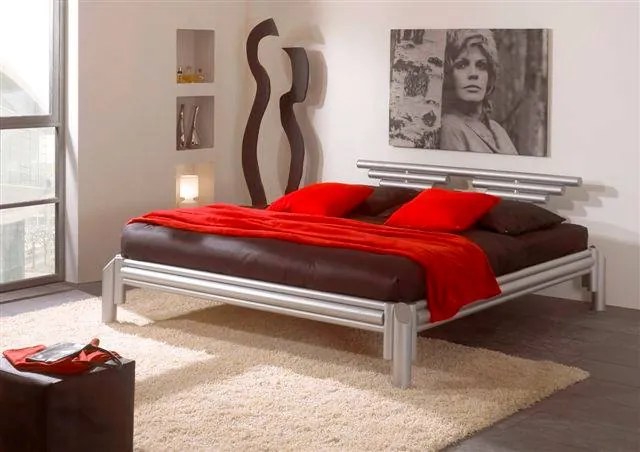 Nábytek ATIKA s.r.o. Kovová postel KENDO Povrchová úprava: stříbrná RAL 9006, Rozměr: 140 x 200 cm