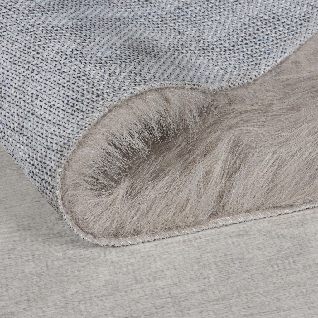 Flair Rugs, Kusový koberec Alpine Faux Fur Soft Grey, 80x150, šedá, ložnice