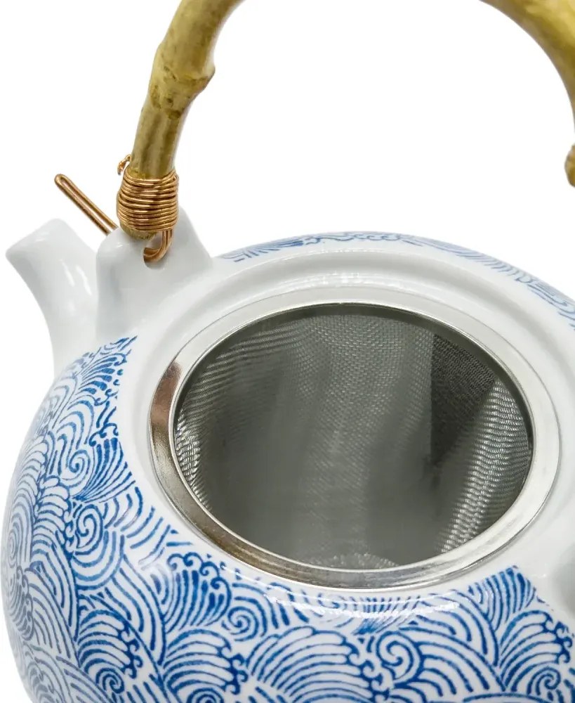 Porcelánová čajová souprava Mizu pro dva, 800 ml – japonský motiv Seigaiha a sítko