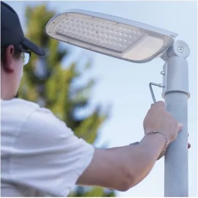 Emos lighting LED veřejné svítidlo SOLIS 70W, 8400 lm, neutrální bílá, IP65 1536020002