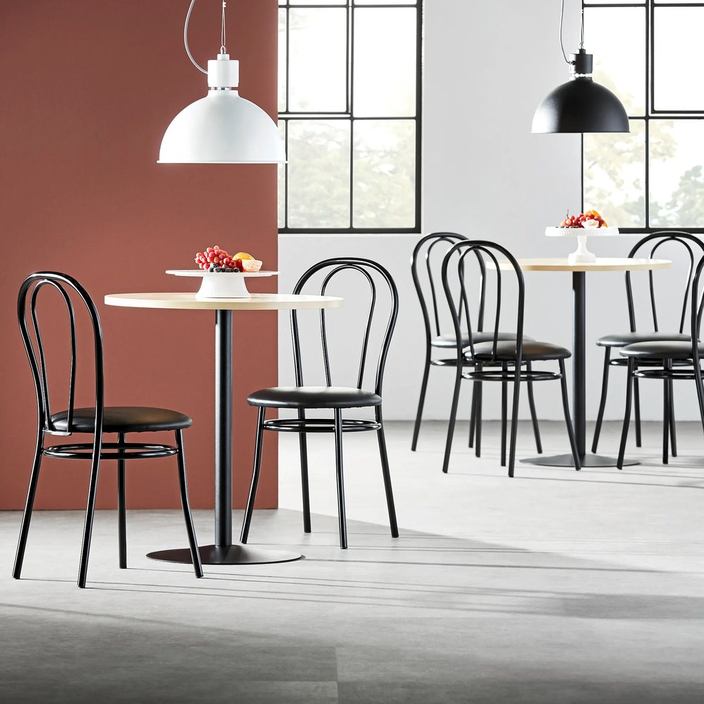 AJ Produkty Jídelní set Astrid + Mirabel, 1 stůl a 4 černé židle